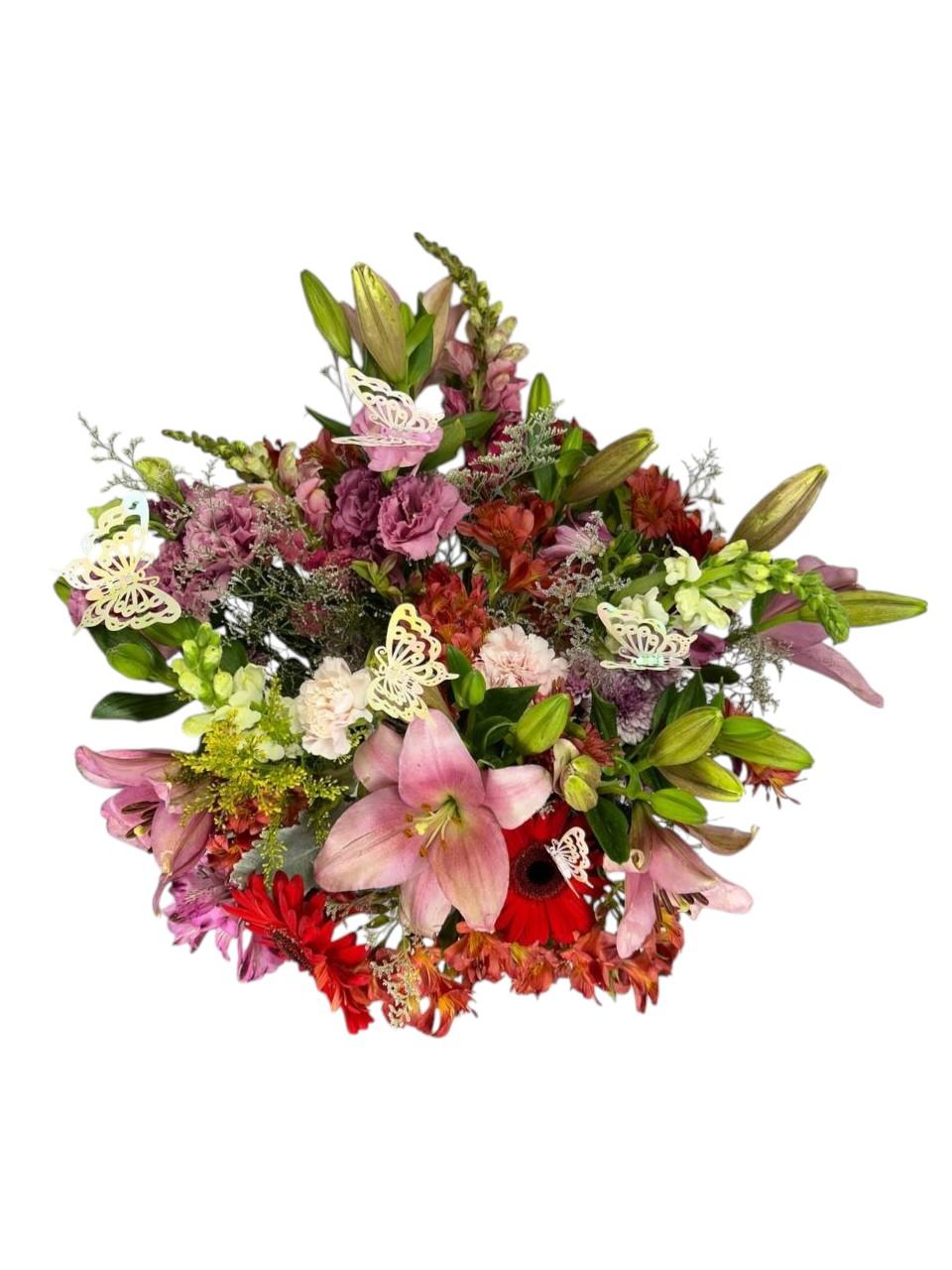 Arreglo Floral de Rosas y Gerberas con Mariposas | Rosas & Lilis Mariposa | Flowers Study